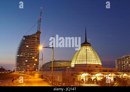 Germany, Bremerhaven, new harbour, big lighthouse, outside, tourists ...