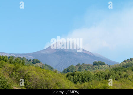 The big active european volcano Stock Photo - Alamy