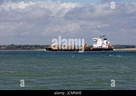The Sand Heron a 'suction hopper dredger' owned by Cemex Aggregates ...