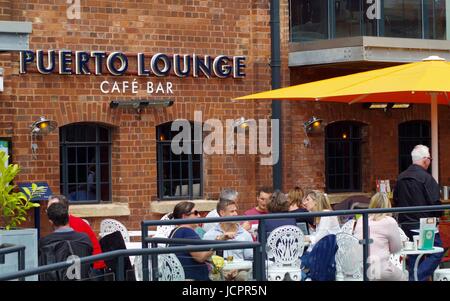 Puerto Lounge Cafe, Exeter Quay. Devon, UK. June, 2017 Stock Photo - Alamy