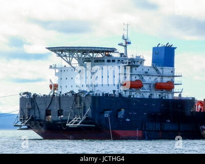 The pipelaying barge Stock Photo - Alamy