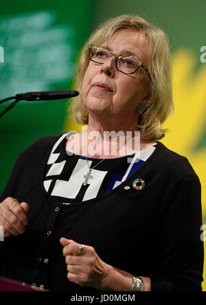 Green Party of Canada leader Elizabeth May introduces newly elected ...