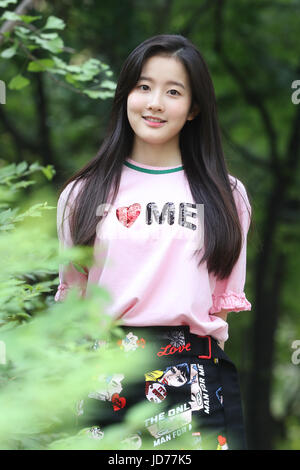S. Korean actress Park Si-eun South Korean actress Park Si-eun, who ...