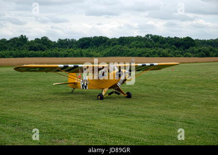 Cockpit view J3C-65 Piper Cub Stock Photo - Alamy