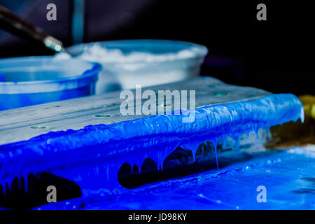 cold tone colour to grading blue tone color start from dark blue,middle ...