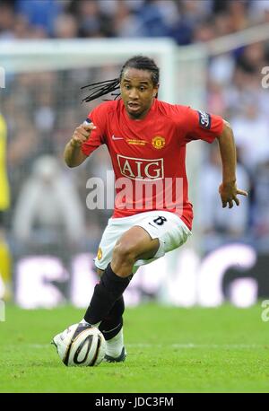 ANDERSON MANCHESTER UNITED FC WEMBLEY STADIUM LONDON ENGLAND 01 March ...