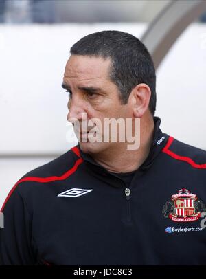 RICKY SBRAGIA SUNDERLAND FC MANAGER STADIUM OF LIGHT SUNDERLAND ENGLAND ...