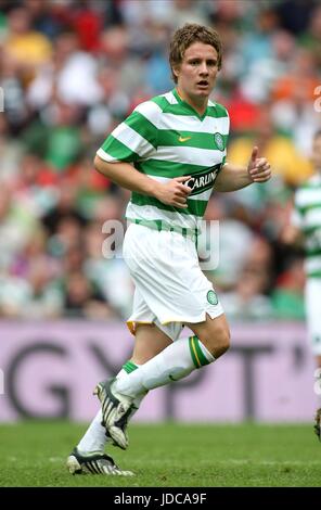 SIMON FERRY GLASGOW CELTIC FC WEMBLEY LONDON ENGLAND 26 July 2009 Stock ...