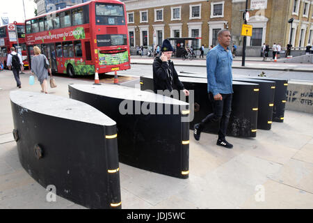 Anti terror barriers placed on London Bridge after 3 June terrorist ...