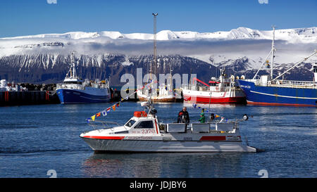 Island, Europa, Hafen von Husavik Stock Photo - Alamy