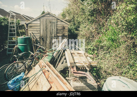 Untidy garden back yard Stock Photo - Alamy