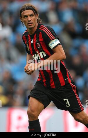 PAOLO MALDINI AC MILAN 09 August 1995 Stock Photo - Alamy