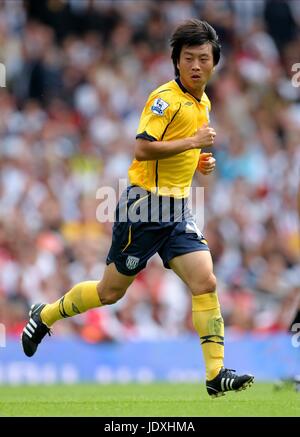 DO-HEON KIM WEST BROMWICH ALBION FC EMIRATES STADIUM LONDON ENGLAND 16 ...