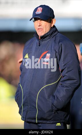 TONY PULIS STOKE CITY FC MANAGER ST.JAMES PARK NEWCASTLE ENGLAND 06 ...