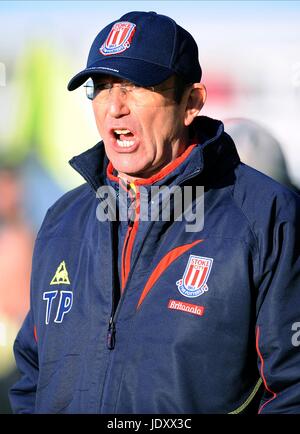 TONY PULIS STOKE CITY FC MANAGER BRITANNIA STADIUM STOKE ENGLAND 11 ...
