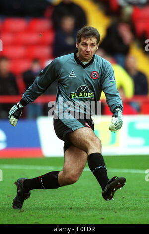 SIMON TRACEY SHEFFIELD UNITED FC 17 February 1997 Stock Photo - Alamy