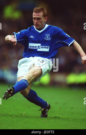 MARK PEMBRIDGE EVERTON FC 19 March 2000 Stock Photo - Alamy
