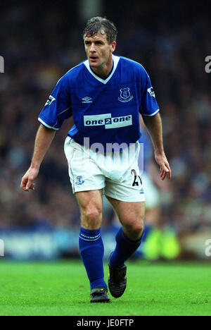 MARK HUGHES EVERTON FC 19 March 2000 Stock Photo - Alamy