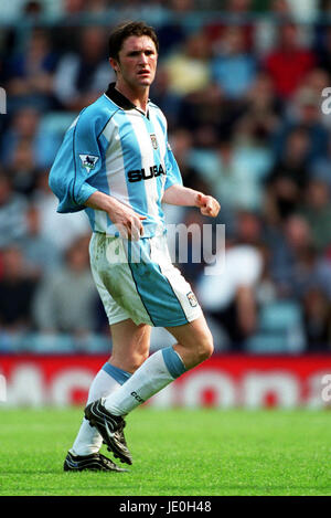 ROBBIE KEANE COVENTRY CITY FC 19 August 1999 Stock Photo - Alamy