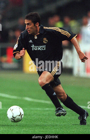RAUL REAL MADRID 24 May 2000 Stock Photo - Alamy