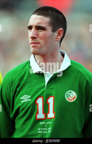 MARK KENNEDY EIRE & MANCHESTER CITY FC 30 May 2000 Stock Photo - Alamy