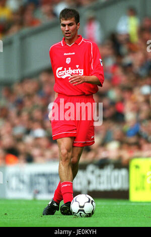 MARKUS BABBEL LIVERPOOL FC 13 August 2000 Stock Photo - Alamy