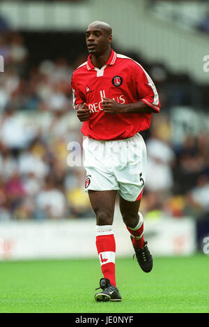 RICHARD RUFUS CHARLTON ATHLETIC FC 23 March 1998 Stock Photo - Alamy