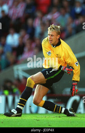 MART POOM DERBY COUNTY FC SUNDERLAND STADIUM OF LIGHT 16 September 2000 ...