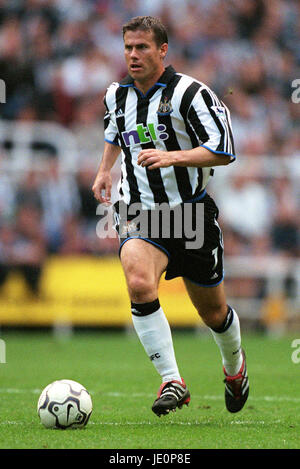 ROBERT LEE NEWCASTLE UNITED FC 20 August 2000 Stock Photo - Alamy