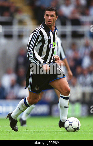 GARY SPEED NEWCASTLE UNITED FC 11 September 1999 Stock Photo - Alamy