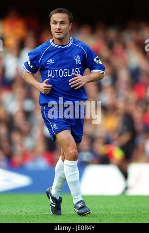 DENNIS WISE CHELSEA FC 01 September 1997 Stock Photo - Alamy