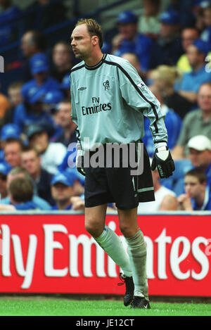 ED DE GOEY CHELSEA FC 24 August 1997 Stock Photo - Alamy