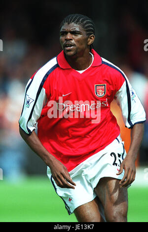 NWANKWO KANU ARSENAL FC LONDON BARNET V ARSENAL 11 August 2001 Stock ...