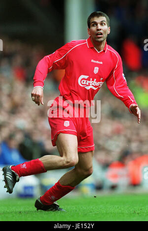 MARKUS BABBEL LIVERPOOL FC 13 August 2000 Stock Photo - Alamy