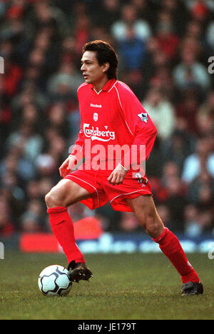 JARI LITMANEN LIVERPOOL FC LIVERPOOL ANFIELD 20 January 2001 Stock ...