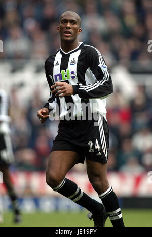 SYLVAIN DISTIN NEWCASTLE UNITED FC SUNDERLAND STADIUM OF LIGHT 24 ...