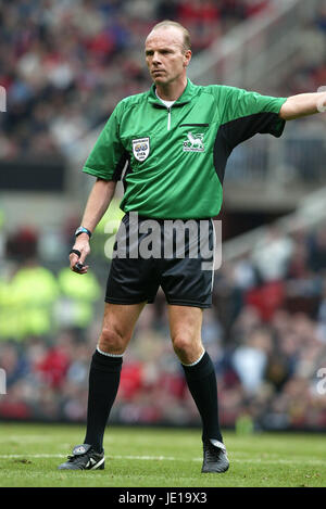 Steve Bennett, Referee Stock Photo - Alamy