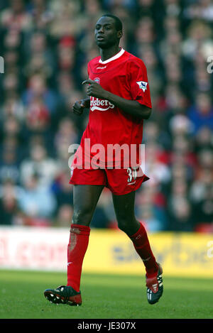 DJIMI TRAORE LIVERPOOL FC ANFIELD LIVERPOOL ENGLAND 15 January 2005 ...