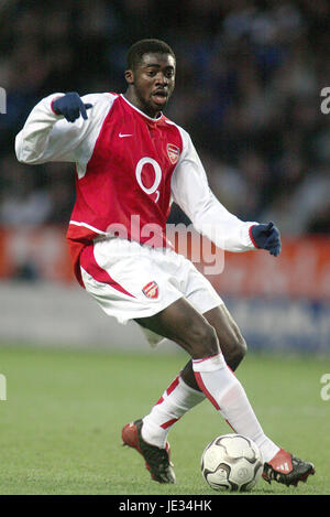 KOLO TOURE ARSENAL FC CITY OF MANCHESTER STADIUM MANCHESTER ENGLAND 31 ...
