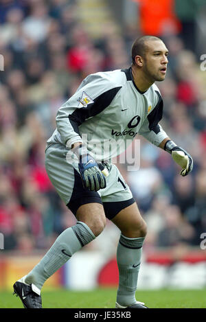 TIM HOWARD MANCHESTER UNITED FC STAMFORD BRIDGE CHELSEA LONDON ENGLAND ...