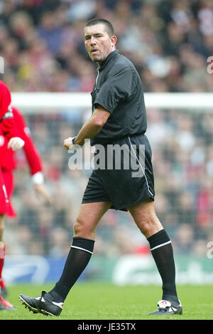JEFF WINTER PREMIERSHIP REFEREE ANFIELD LIVERPOOL ENGLAND 25 October ...