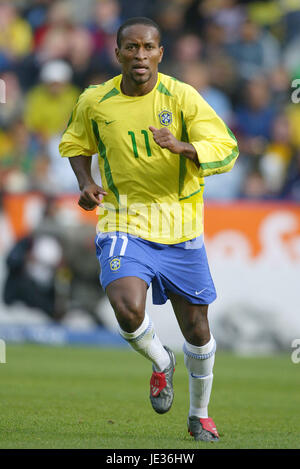ZE ROBERTO BRAZIL & BAYERN MUNICH FC WALKERS STADIUM LEICESTER Stock ...