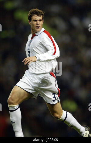 WAYNE BRIDGE ENGLAND & CHELSEA FC OLD TRAFFORD MANCHESTER ENGLAND 10 ...