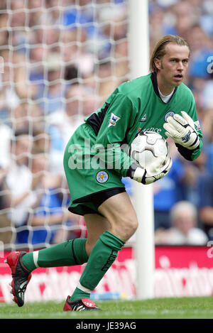 IAN WALKER LEICESTER CITY FC FILBERT STREET LEICESTER ENGLAND 20 ...