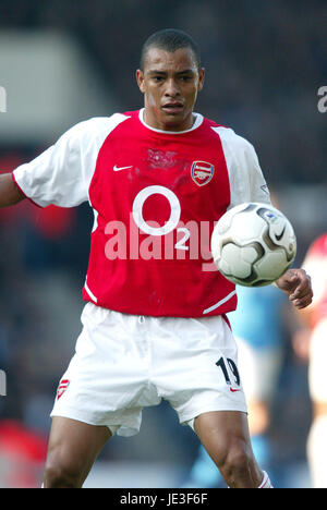 GILBERTO SILVA ARSENAL FC CITY OF MANCHESTER STADIUM MANCHESTER ENGLAND ...