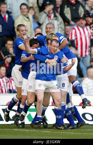 STEVE CLARIDGE & TEAM MATES FA CUP ST MARY'S STADIUM SOUTHAMPTON ...