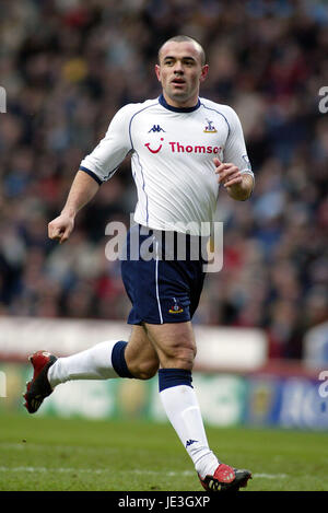 STEPHEN CARR TOTTENHAM HOTSPUR FC WALKERS STADIUM LEICESTER ENGLAND 19 ...