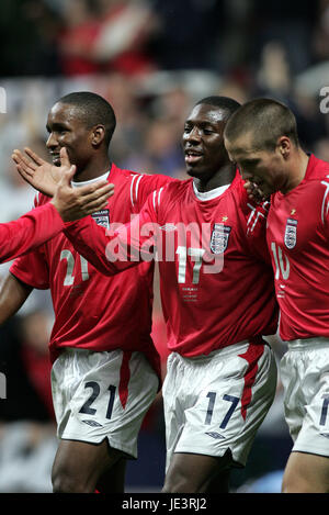 S WRIGHT-PHILLIPS & J DEFOE ENGLAND V UKRAINE ST JAMES PARK NEWCASTLE ...