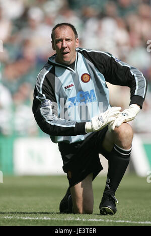 GORDON MARSHALL GLASGOW CELTIC FC 21 August 1995 Stock Photo - Alamy