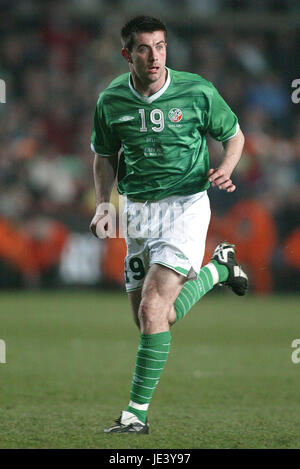 ALAN LEE REP OF IRELAND & CARDIFF CITY LANSDOWNE ROAD DUBLIN IRELAND 31 ...
